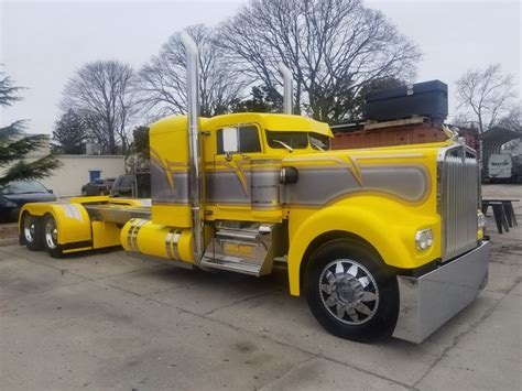 1980 Kenworth W900a Conventional Custom Semi Show Truck