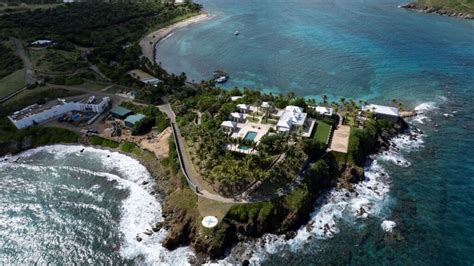 Howard Lutnick Admits Epstein Island Visit Faces Bipartisan