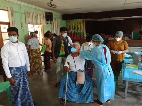 ချမ်းမြသာစည်မြိုနယ်၌ အသက် ၆၅ နှစ်နှင့်အထက် သက်ကြီးဘိုးဘွားများအား ကိုဗစ် ၁၉ ရောဂါ ကာကွယ်ဆေး ဆက