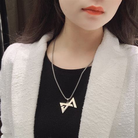 保罗乔治同款项链保罗乔治项链大山谷图库