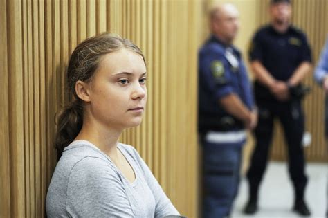 Condamnée En Suède Pour Avoir Désobéi à La Police Greta Thunberg