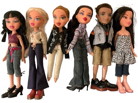 Lot 6 Bratz Dolls