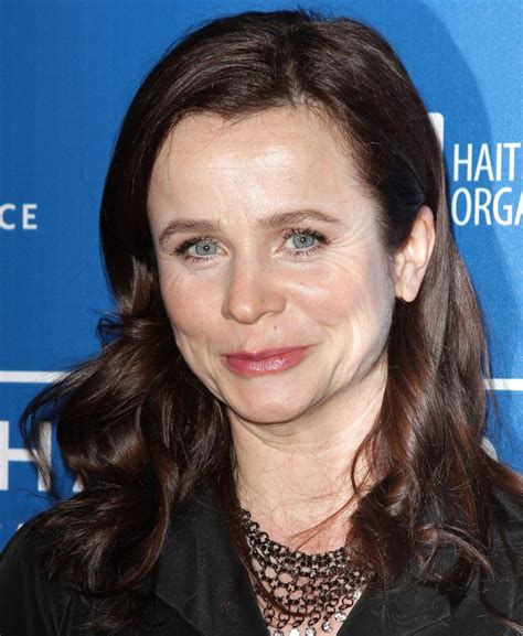 Emily Watson 2018 Hair Eyes Feet Legs Style Weight And No Make Up