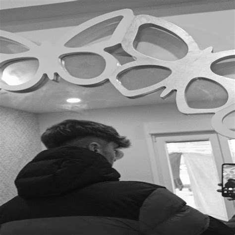 Chica Bonita Youtube Music