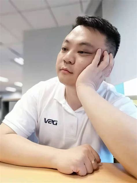 Dsv Forwarders Itstaff Uniforms Riskmanagement Yukun Zhou