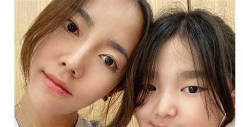 이범수♥︎ 이윤진 딸 소을과왕눈이 모녀 예쁜 투샷 ★shot 이범수♥︎ 이윤진 딸 소을과왕눈이 모녀 예쁜 투샷 ★shot