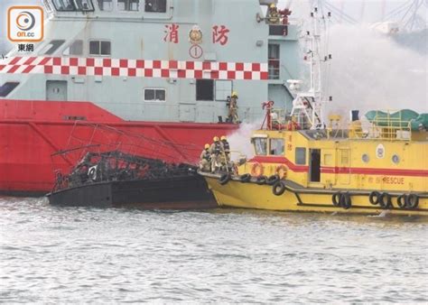新油麻地避風塘海事處巡邏船起火 濃煙沖天3人獲救｜即時新聞｜港澳｜oncc東網