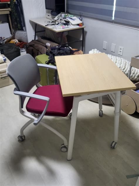 퍼시스 회의실 1인테이블and의자 당근마켓 중고거래