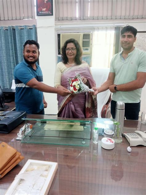 Congratulating Mrs Manjeet Malik On Joining As District Education Officer Rohtak Harish Mehta
