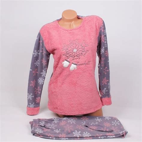 Коледна дамска поларена пижама в сиво и пепел от рози с ръкавички и снежинки The 100 Social