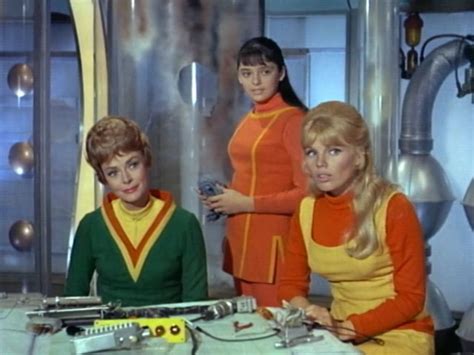 Lost In Space Season 2 Episode 4 Forbidden Planet Lost In Space