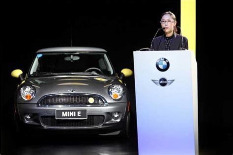 ms yanyan wu vice president of corporate communications and government affairs bmw group