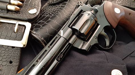 Colt S New Blue Python Revolverguy