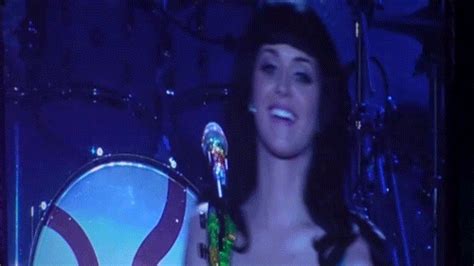 California Dreams Tour Katyperrygif Gif WiffleGif California Dreams Tour Katyperrygif Gif WiffleGif