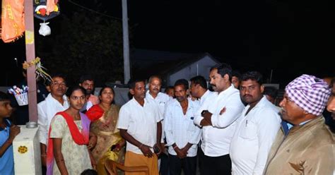 ఎన్ఎస్ యూఐ నాయకుడిని పరామర్శించిన వర్ధన్నపేట ఎమ్మెల్యే Telangana Muchatlu