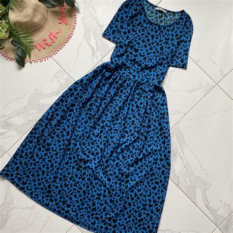 Яскрава сукня міді — ціна 173 грн у каталозі Сукні міді Купити жіночі речі за доступною ціною на