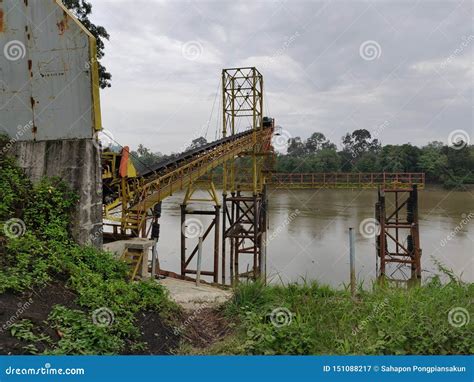 The Jetty For Loading Cargo Stock Image Image Of Energy River 151088217