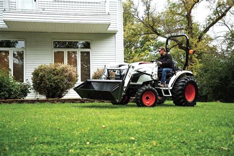 Bobcat Sub Compact Tractor Ct2025