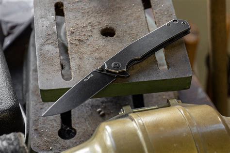 Ruike P801-SB Black pocket knife, Black Oxide finish | Advantageously ...