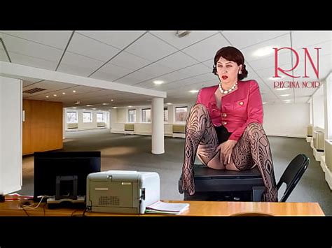 Naked Bitch Shows Striptease In The Office With Open Legs Wide Fuck That Employee XNXX