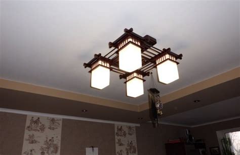 Люстры из дерева фото