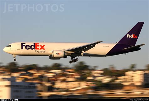 N111FE | Boeing 767-3S2F(ER) | FedEx | Jinyuan LIU | JetPhotos