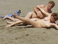 Naked Pascale Bussières in La Turbulence des fluides