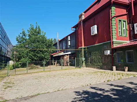 Нежитлова будівля культурно розважальний центр літ А загальною площею 2584 00 кв м альтанка