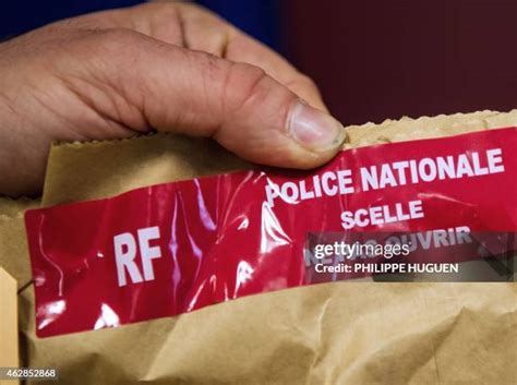 Narcotics Police Photos And Premium High Res Pictures Getty Images