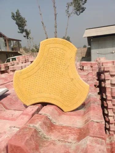 Triangle Red Yellow Gray Mallon Paver Tile Thickness 60 Mm At Rs 25