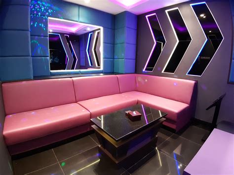 Medium Room — Zero4 Karaoke
