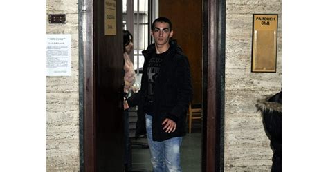 Осъдиха гимназист за побой над полицаи