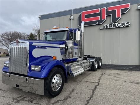 Kenworth W900 Custom Trucks