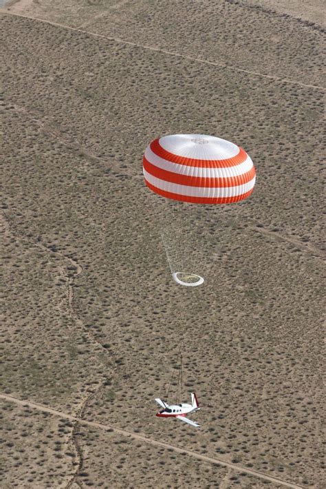 Cirrus Sr22t Parachute