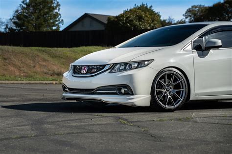 Honda 9th Gen Civic With 18 Vs 5 Wheels In Hyper Black