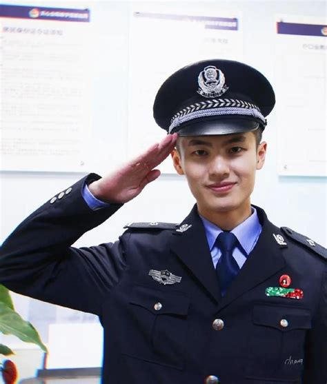 湖南的特警小哥哥