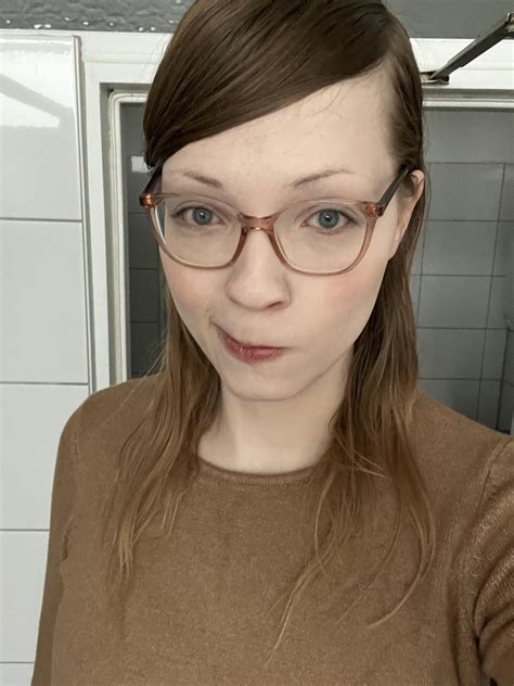 Do I Pass Please Be Truthful 24 Y O Trans Woman R Transpassing