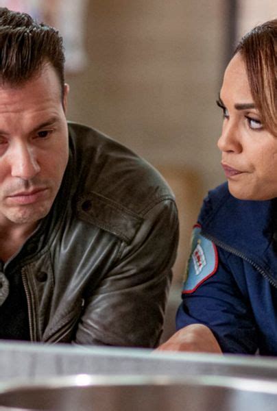 Chicago Pd Y Fire Quién De Los Dos Podrá Regresar Para Episodios