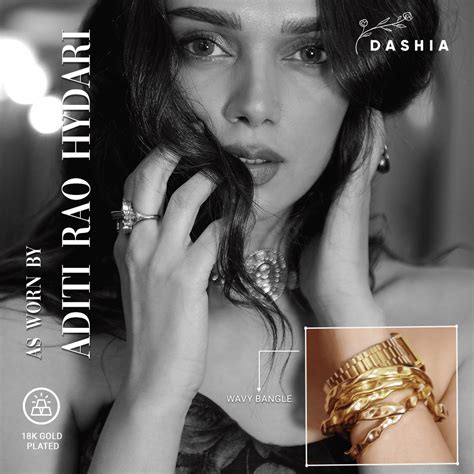 Gold Wavy Bangle Dashiastore