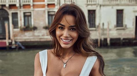 Bruna Luccas Age Height Net Worth Boyfriend Facts Bio Wiki