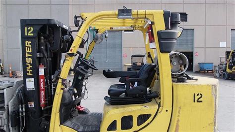 Used 12000 Pound Hyster Model S120ftprs Low Mast Roll Clamp Forkli