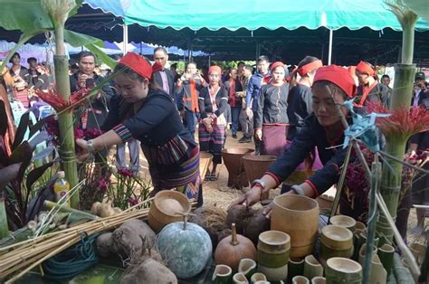 ມາເບິ່ງ ບັນຍາກາດ ບຸນເກຼິ ຂອງຊົນເຜົ່າກຶມມຸ ປະຈໍາປີ 2023 Updatelaos