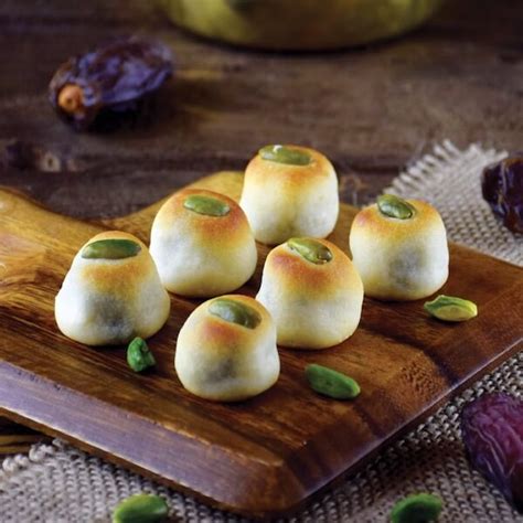 Small Date Maamoul Massara Kiwan Sweets