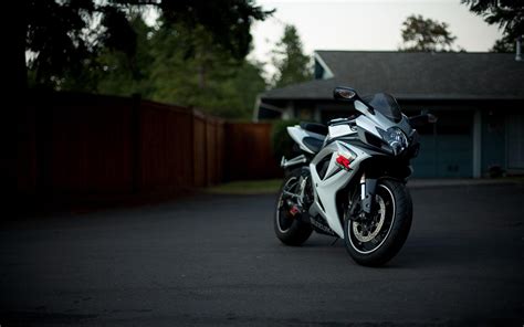 Suzuki Gsxr 750 Wallpapers Wallpaper Cave