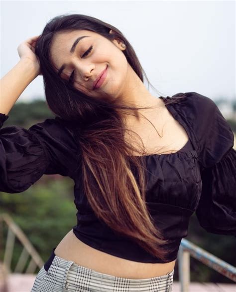 Athmika Sumithran R Mallubabes