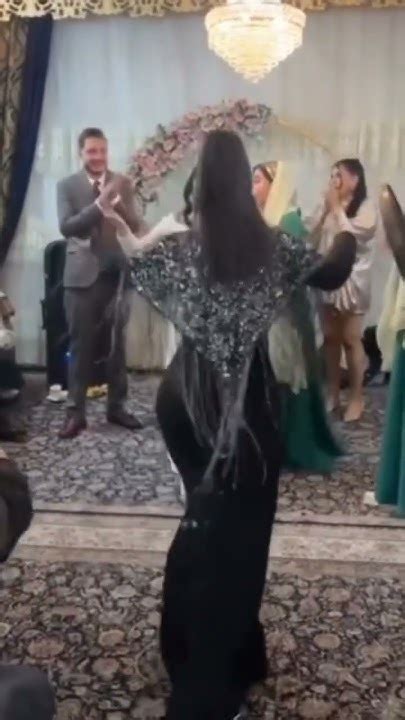 رقص دختران ایرانی در آبشاری هراتی Youtube