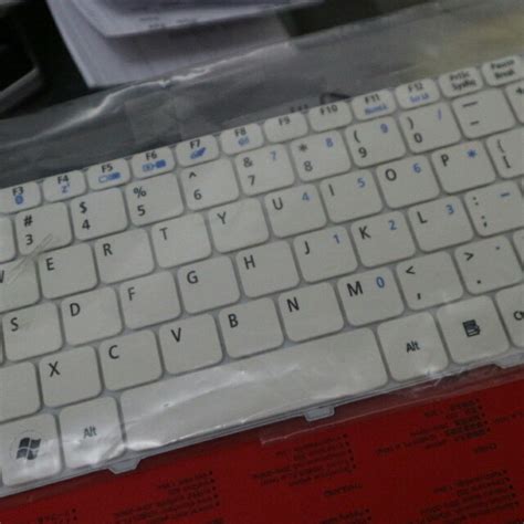 Acer Aspire One Keyboard Computers Tech Parts Accessories Computer Keyboard On Carousell
