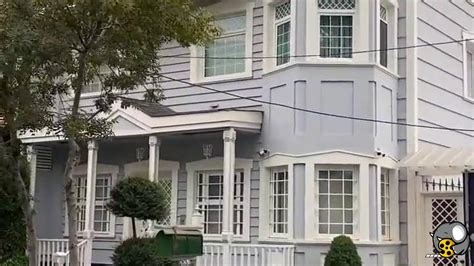 نمای ویکتوریایی یک ساختمان در ایران فیلو