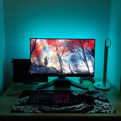 Minimalist Laptop Setup V2 R Battlestations