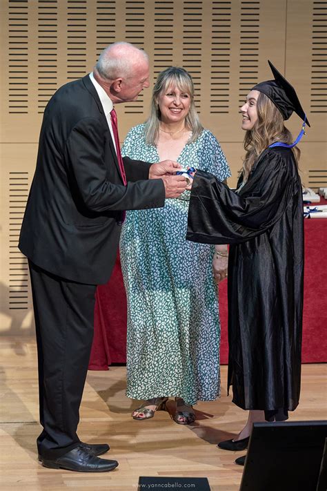 Cérémonie De Remise De Diplômes à Clermont Ferrand Moments Forts Et Reportage